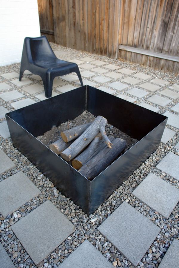 10 Awesome fire pit ideas that are bound to impress friends and family